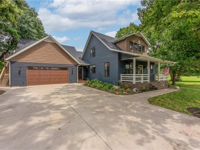 506 E Summerfield Avenue, Leeton, MO 64761