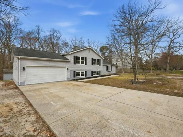 506 Forrest Brook Dr, Absecon Highlands, NJ 08205