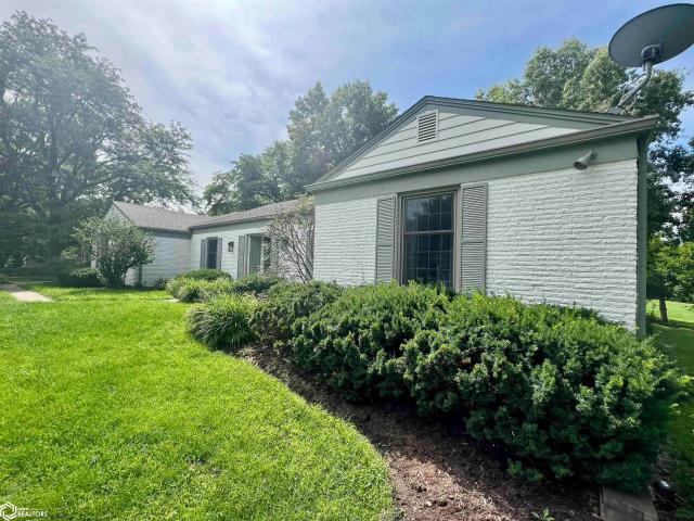 506 Fairway Place