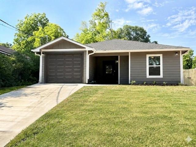 506 Jeanette Ave, Gladewater, TX 75647