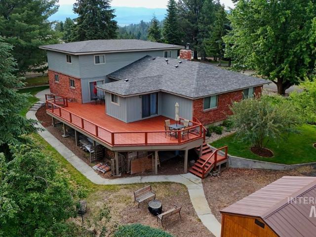 506 Lakeview Drive