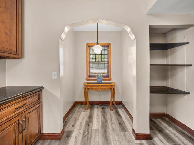 506 Lynn Road SW