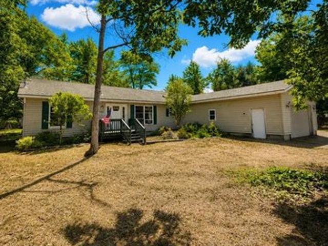 506 Lynn St, Kalkaska, MI 49646