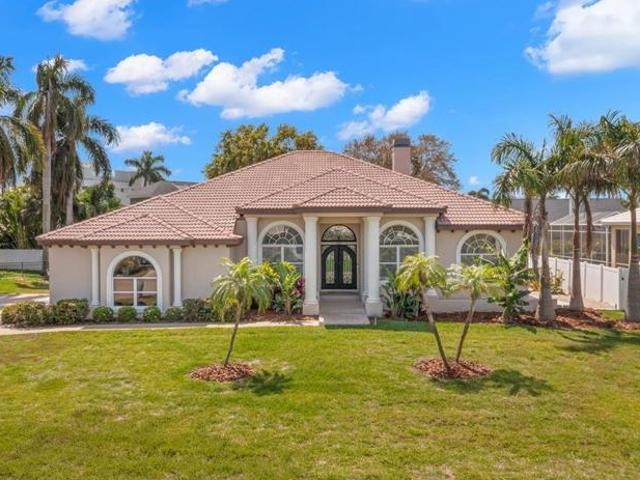 506 Madrid Dr, Tierra Verde, FL 33715