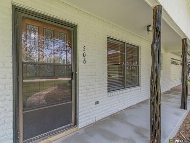 506 Magnolia