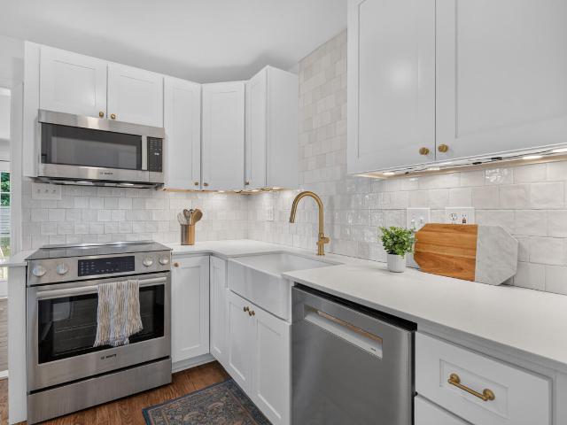 506 N King Charles Road