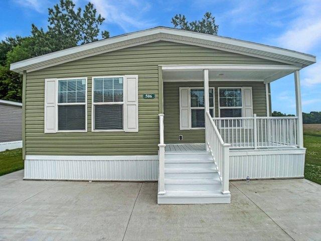 506 N Skyview Dr, Morrice, MI 48857