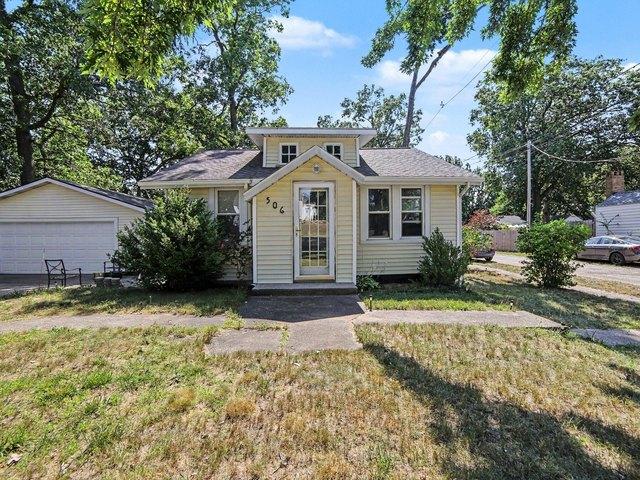 506 S Bear Lake Rd, North Muskegon, MI 49445