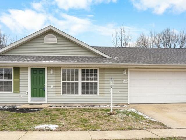 506 S Sunny Ln, Urbana, IL 61802
