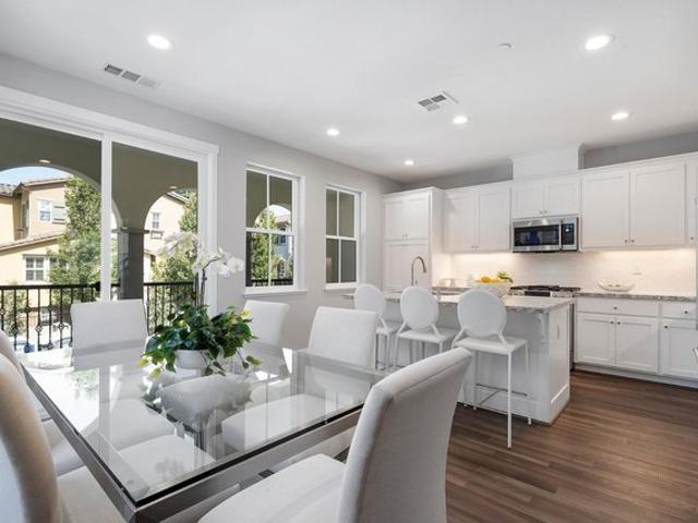 506 Sardinia Ter, Sunnyvale, CA 94089