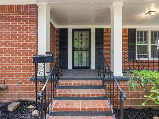 506 Shadow Lane