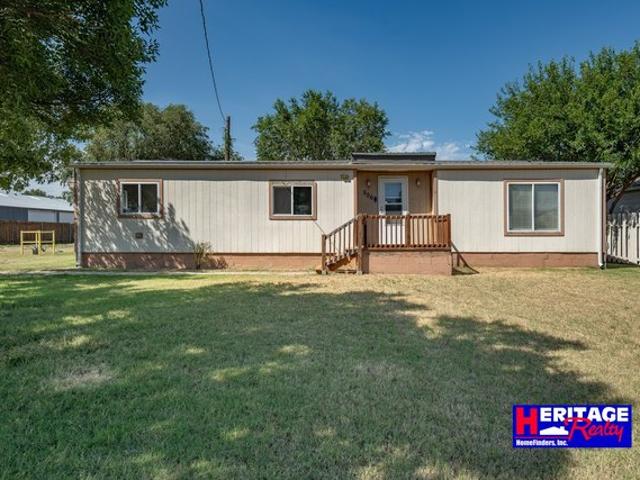 506 W Taylor Jones Rd, Holcomb, KS 67851