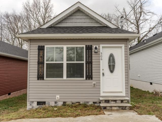 506 W Volney St