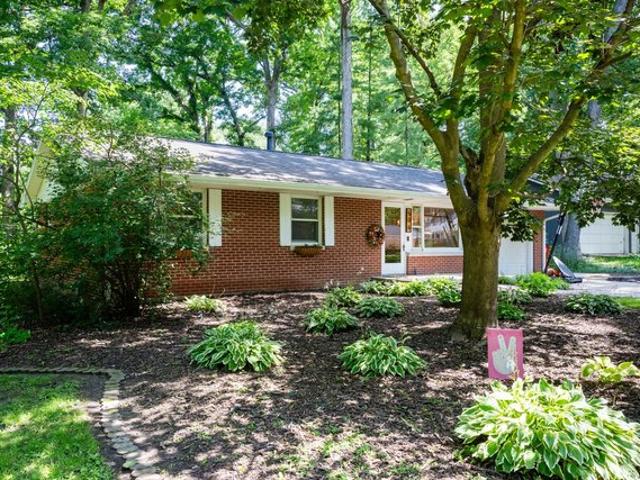 506 W Dunbar St, Mahomet, IL 61853