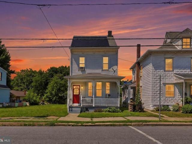 506 W Market St, Orwigsburg, PA 17961