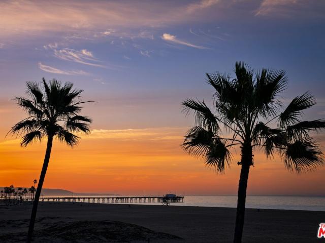 506 W Oceanfront, Unit 2, Newport Beach, CA 92661 | MLS #24 445
