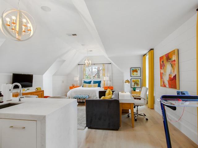 506A Argonne Drive, Atlanta, US, GA