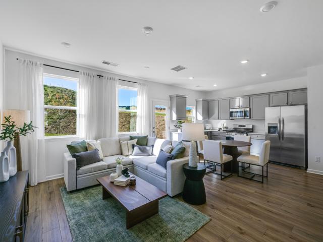 5074 Highwood Drive