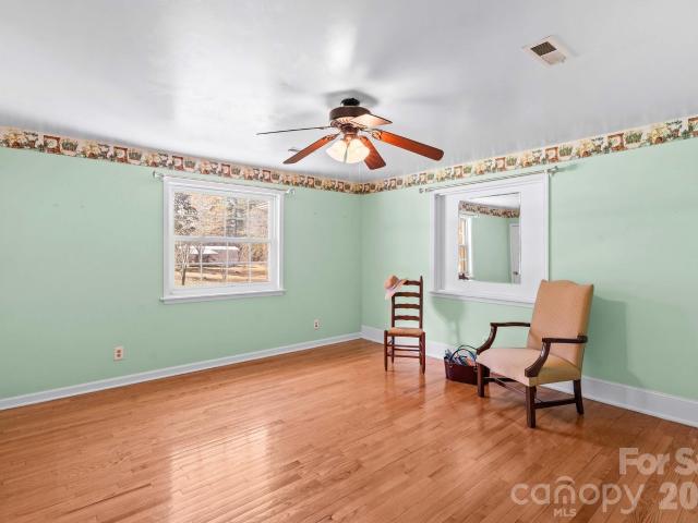 5075 Lakeview Dr, Salisbury, NC 28147 | MLS #4357