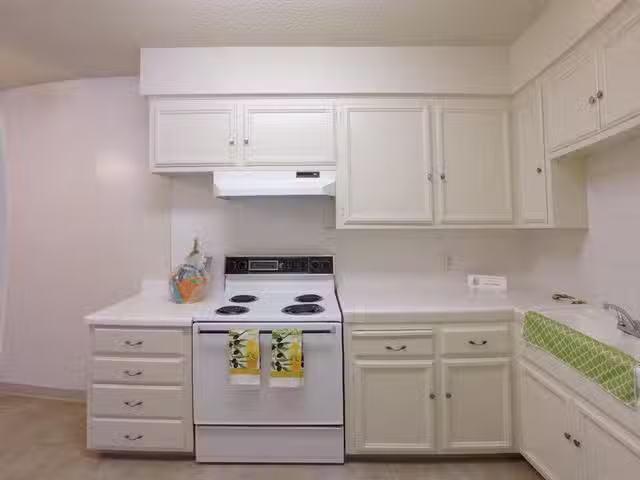 50764486 5155 N Fresno St