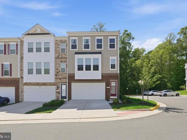 5076 Dimples Ct, Woodbridge, VA 22192