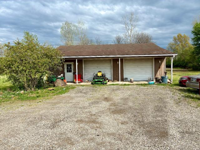 5076 Harrisburg Pike