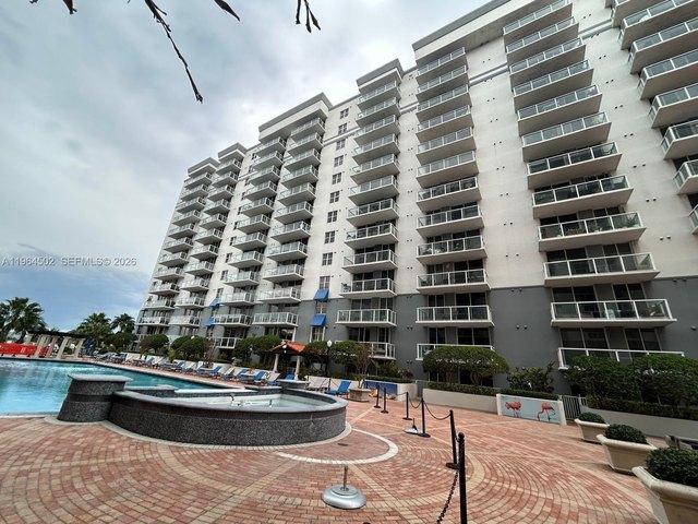 5077 NW 7th St Apt 1012, Miami, FL 33126