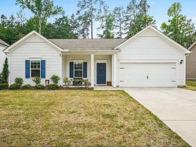 5077 Pioneer Dr, Sanford, NC 27330