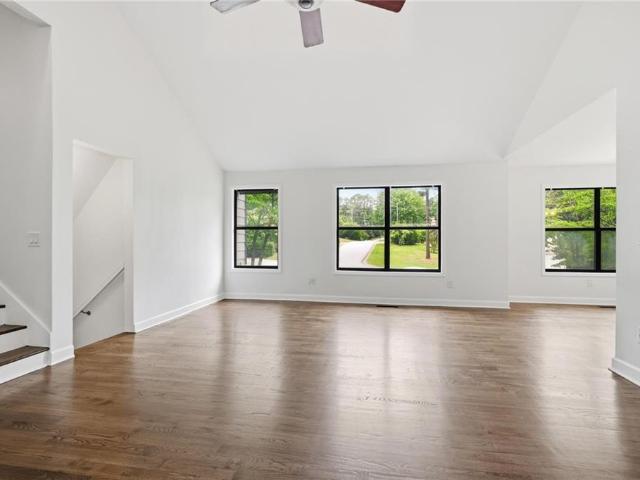5077 Ravenwood Drive