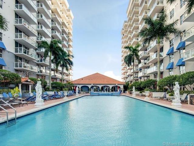 5077 7th St NW #617, Miami, FL 33126