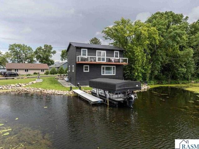 50798 Carpenters Point Ln, Elysian, MN 56028