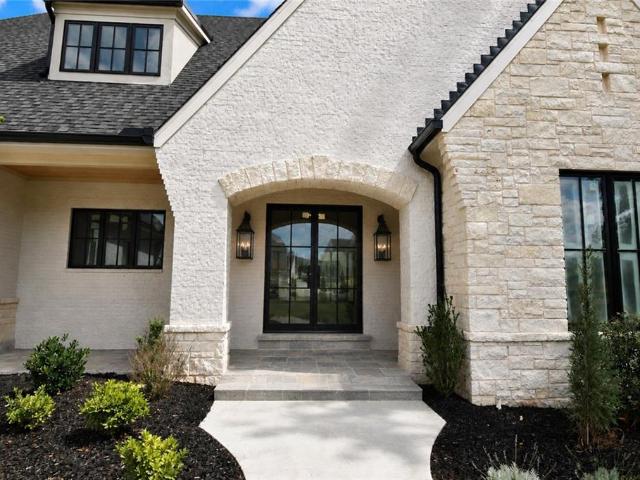 5071 Kings Close