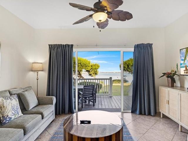 5071 Sunset Village Dr, Duck Key, FL 33050