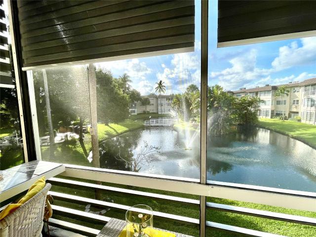 5071 W Oakland Park Blvd, Unit 211, Lauderdale Lakes, FL 33313 | MLS #F10535 | Compass