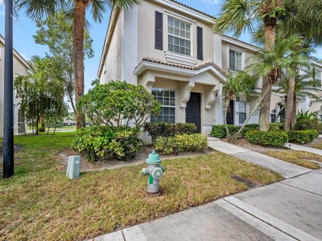 5072 Palmbrooke Cir, West Palm Beach, FL 33417
