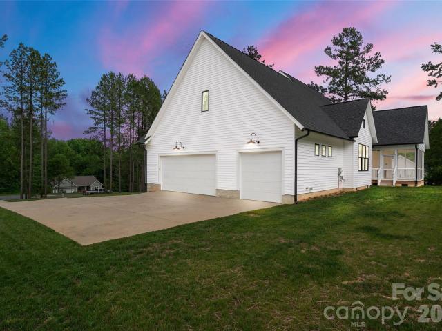 5072 Star Magnolia Court