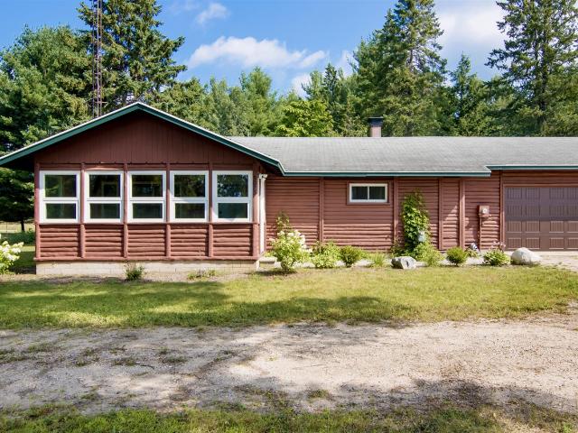 5073 Thumb Lake Road