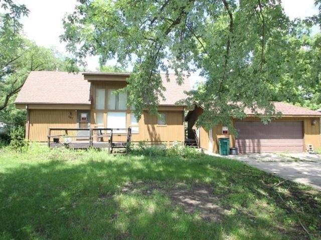 507 3rd St, Evansdale, IA 50707