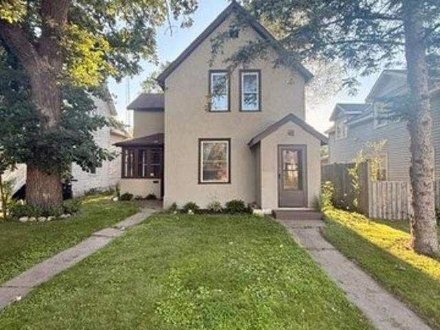 507 2nd St NE, Little Falls, MN 56345