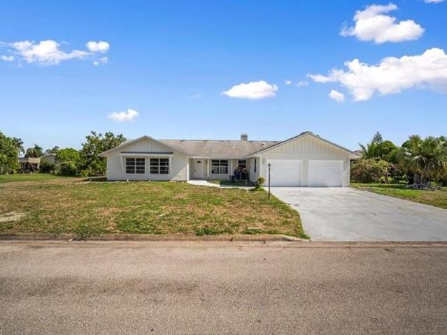 507 Corinne Dr, Lehigh Acres, FL 33936