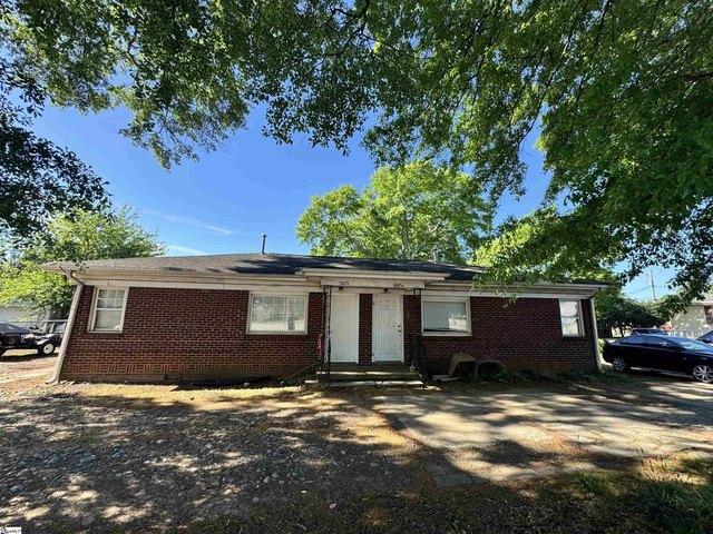 507 Cedar Lane Rd, Greenville, SC 29611