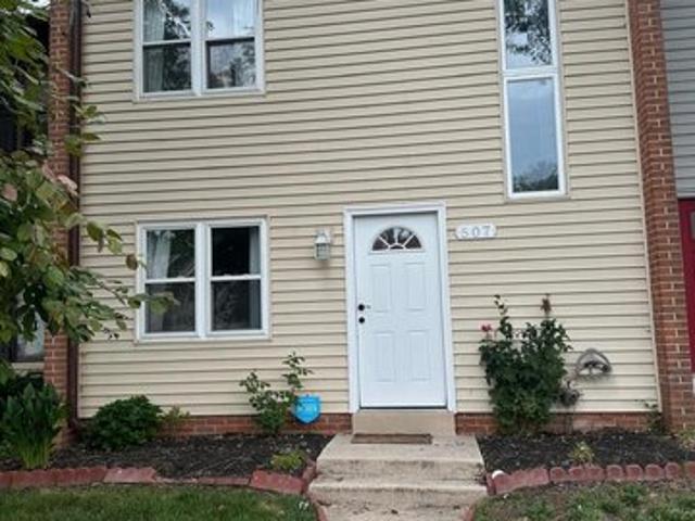 507 Crestwood St SW, Leesburg, VA 20175