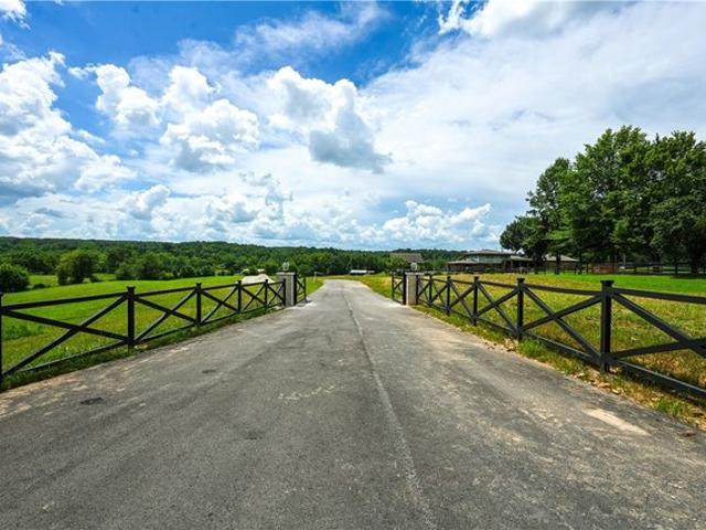 507 and 519 Reed Valley Rd, Fayetteville, AR 72704