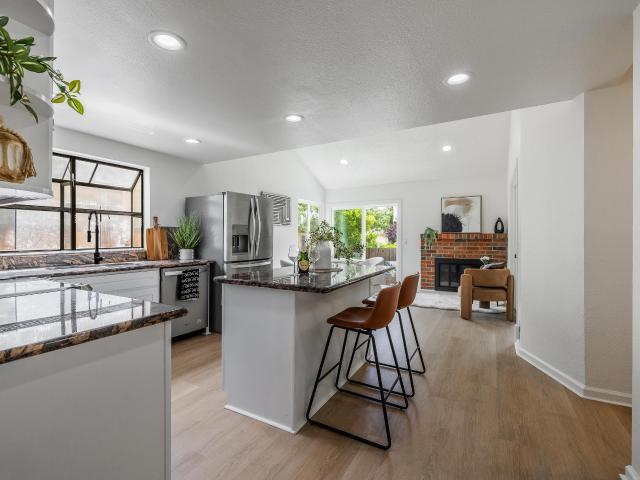507 Alexander Way