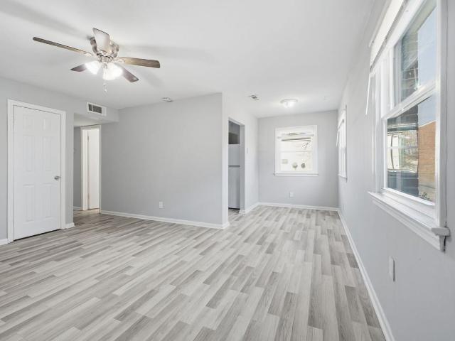 507 Ashlawn Dr 2 Bedroom Apartment for Rent at 507 Ashlawn Dr, Norfolk, VA 23505 Oakdale Farms
