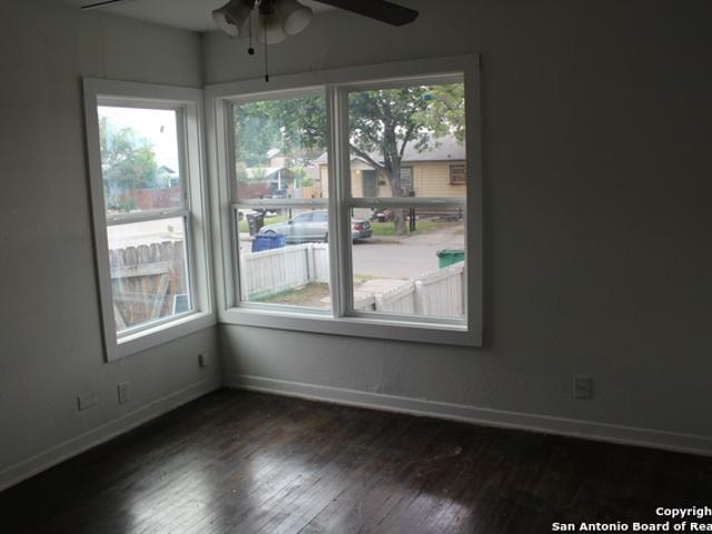 507 Gardina St