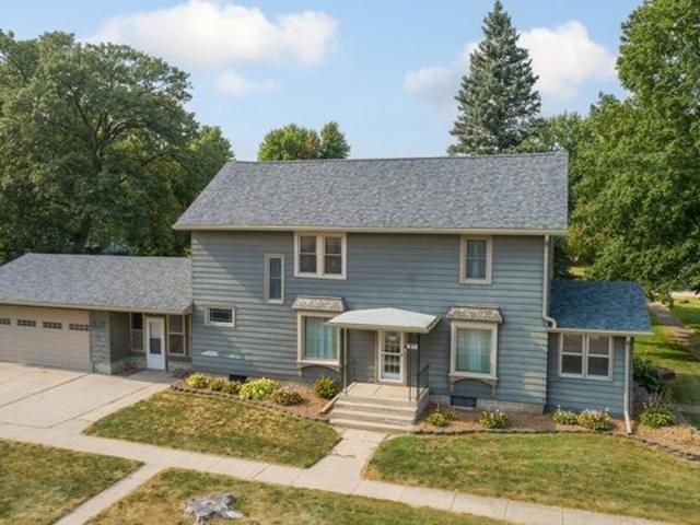 507 Grand Ave, Emmetsburg, IA 50536
