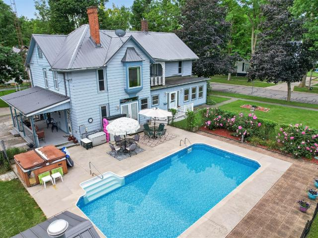 507 Grove Street
