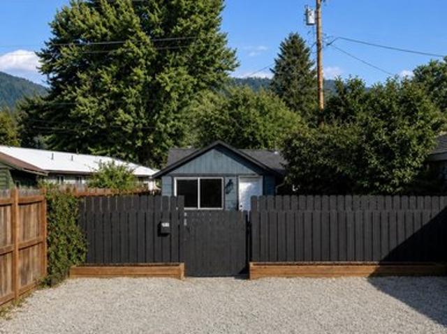 507 Dakota Ave, Libby, MT 59923