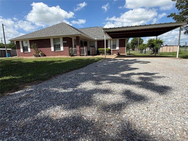 507 E Tonner Ave, Calera, OK 74730